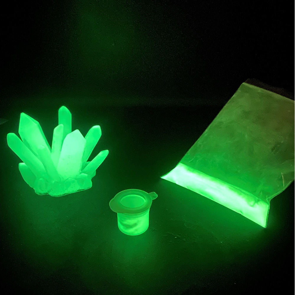 Glow in the dark pigment powder store